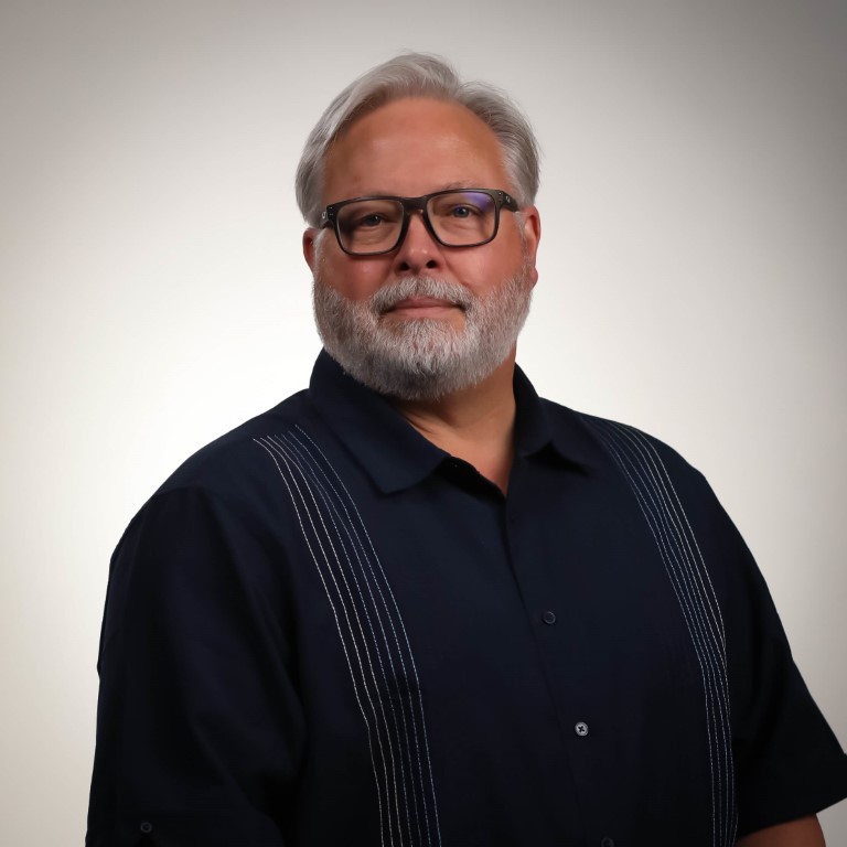 Meet the Team | The Advantage